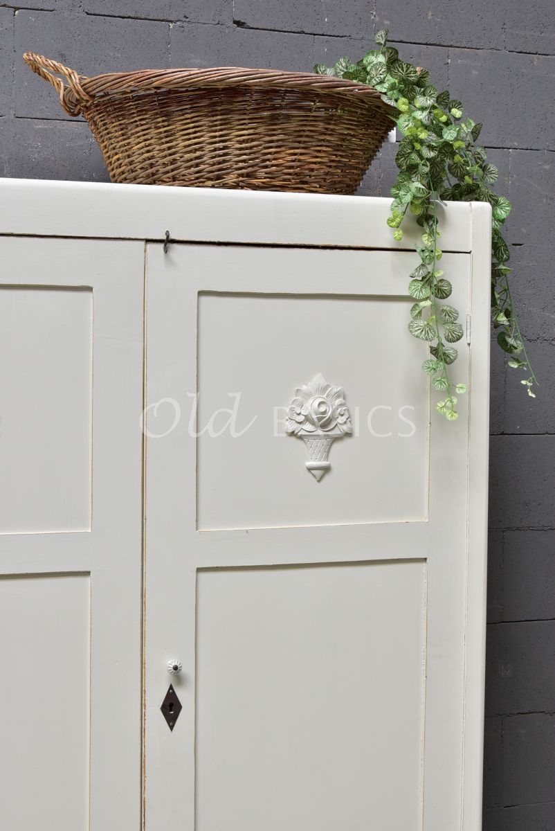 Mooie en unieke kasten van staal of hout bij Old BASICS! | Old BASICS