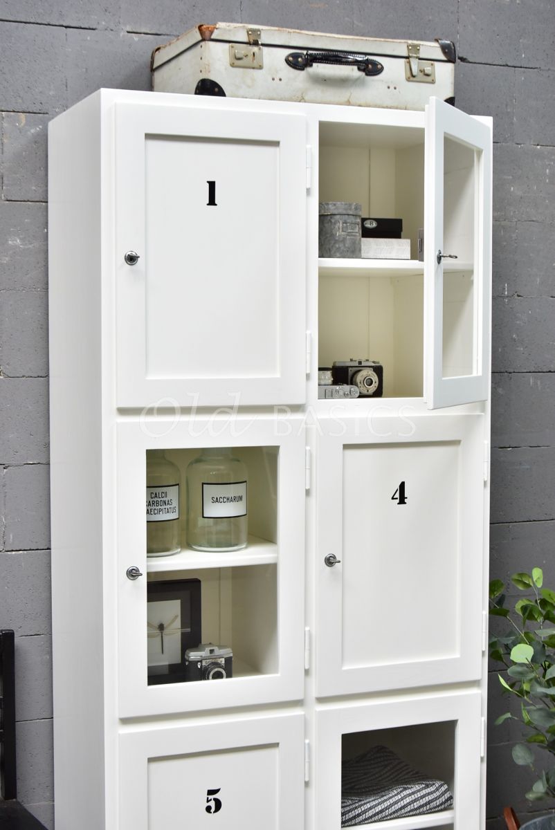 Unieke landelijke houten lockerkast bij Old BASICS! | Old BASICS